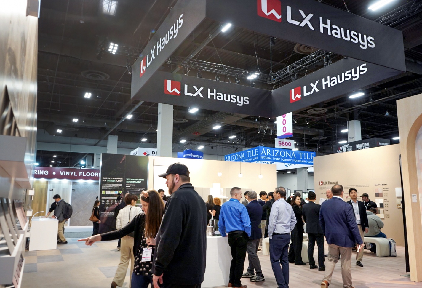 HFLOR by LX Hausys Unveils Two New Technologies at TISE 2025 | LX Hausys US